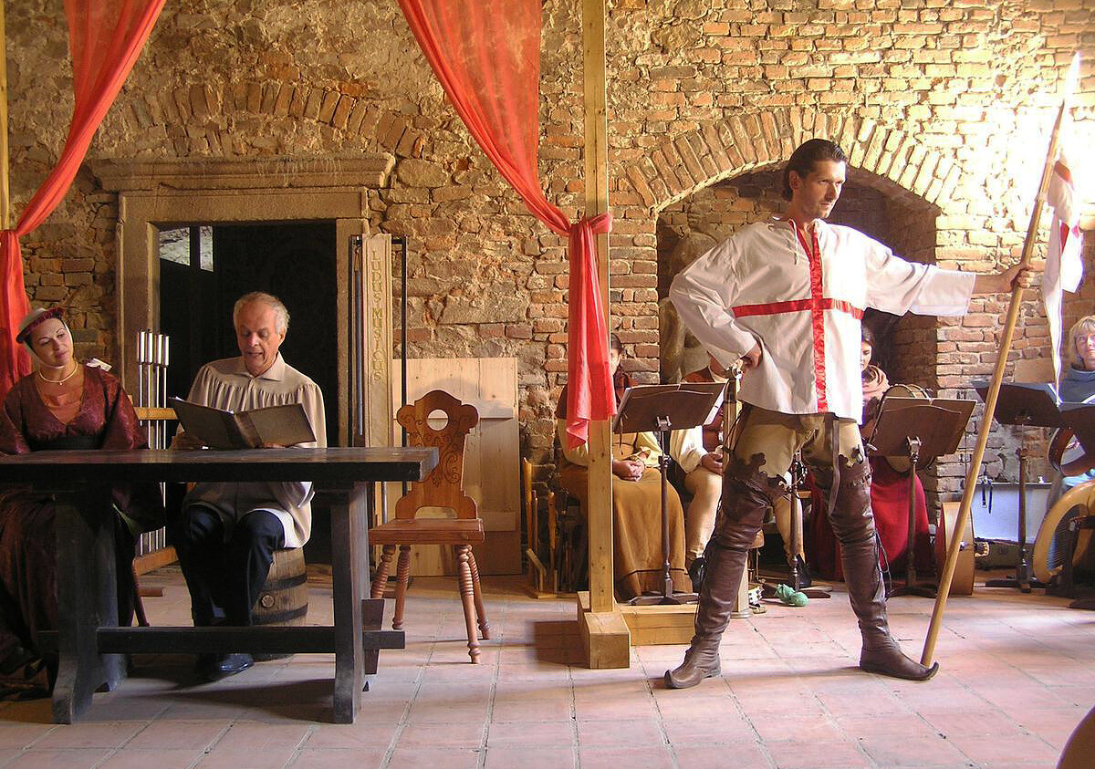 Swordsmith Pavel Moc | Outfit4events