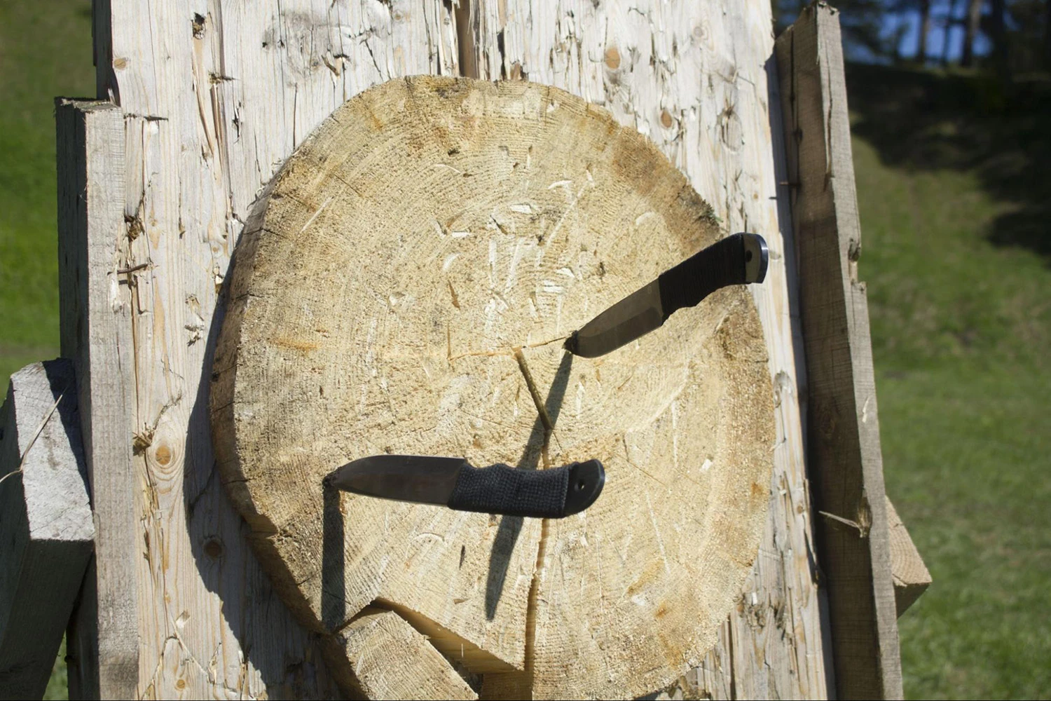 knife throwing rules