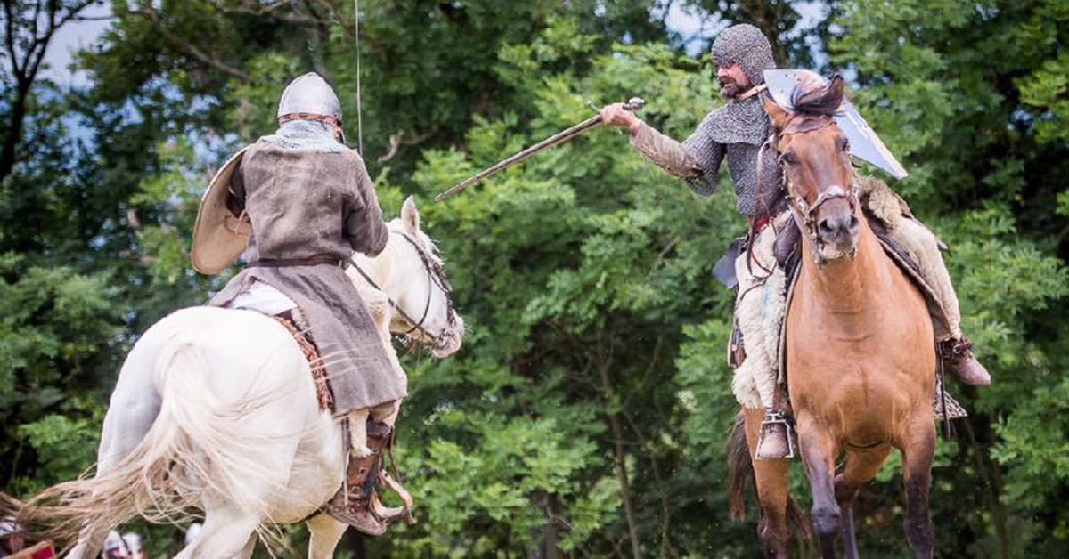 Historical Conflicts, Part I: Russia and Ukraine | Outfit4Events