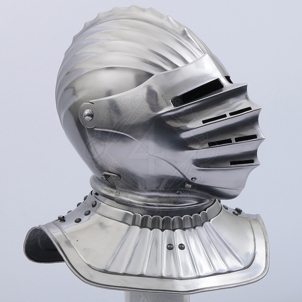 Armet Helm drehbar mit Harnischkragen, Süddeutschland 1520 | Outfit4events