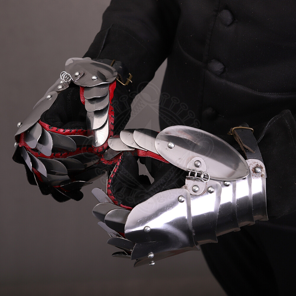 Articulated Gauntlets Merek | Outfit4events