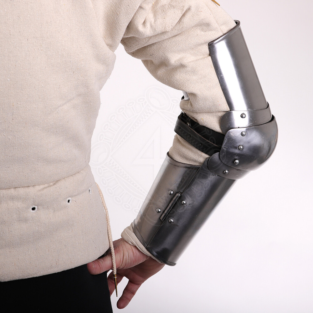 Late Medieval Arm Armor Set | Outfit4events