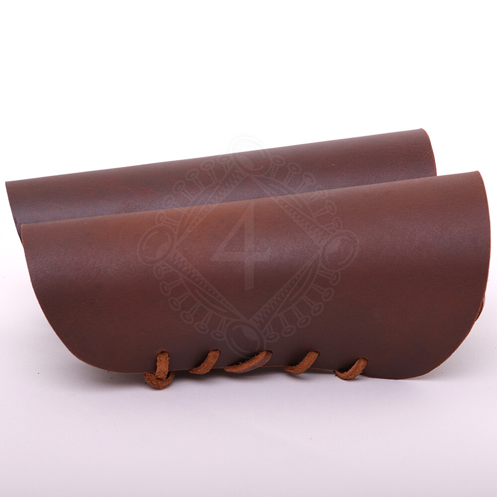 Simple laced leather bracers | Outfit4events