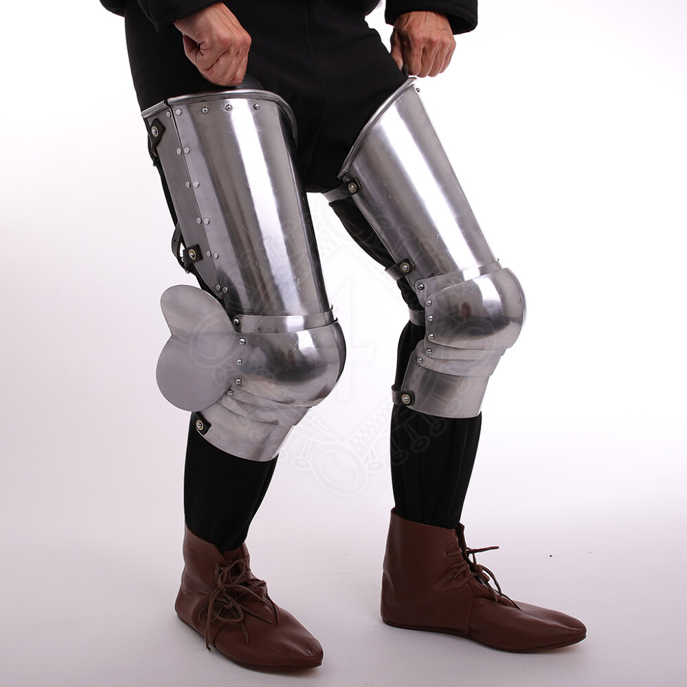Milanese leg harness, late 14th to early 15th century | Outfit4events