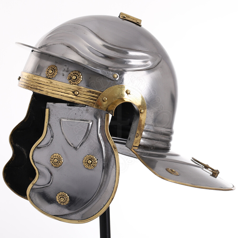 Kaiserlich-gallischer Helm Weisenau, Größe des Originalexemplars ...