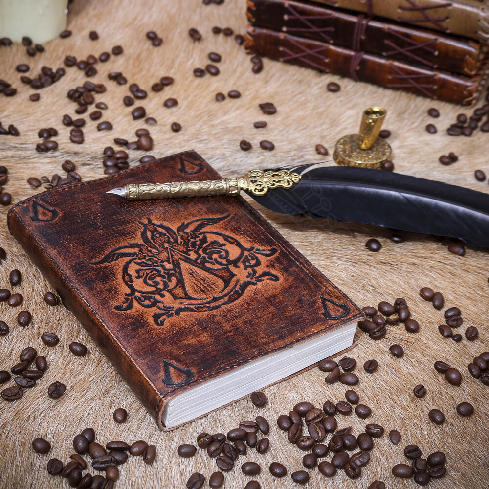 Leather notebook Assassin's Creed | Outfit4events