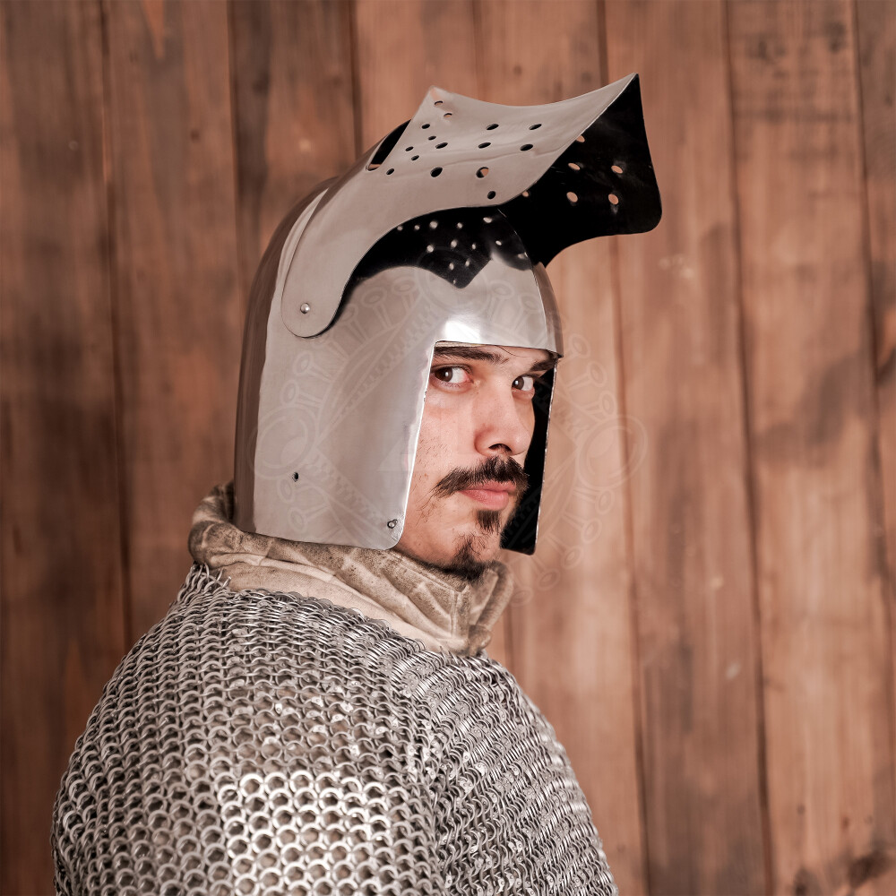 Visored royal bascinet, 14th century | Outfit4events