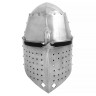 The Great Helmet of Sir Richard Pembridge 14th century | Outfit4events