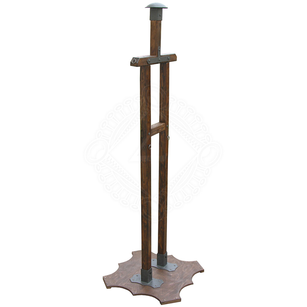 Wooden armor stand | Outfit4Events