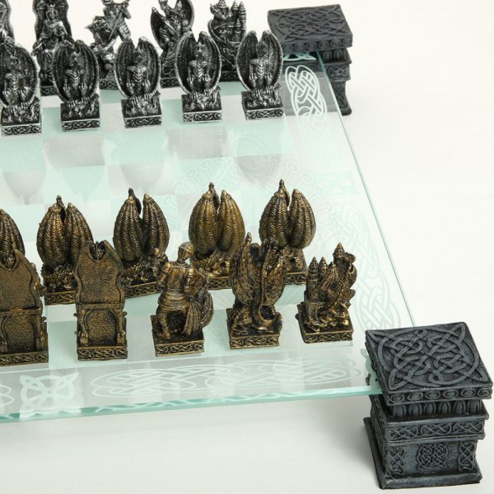 Dragons and Knights Chess set with glass chessboard | Outfit4Events