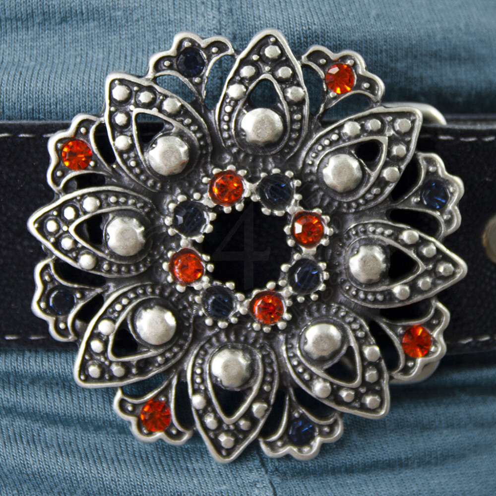 Belt with flower buckle | Outfit4events
