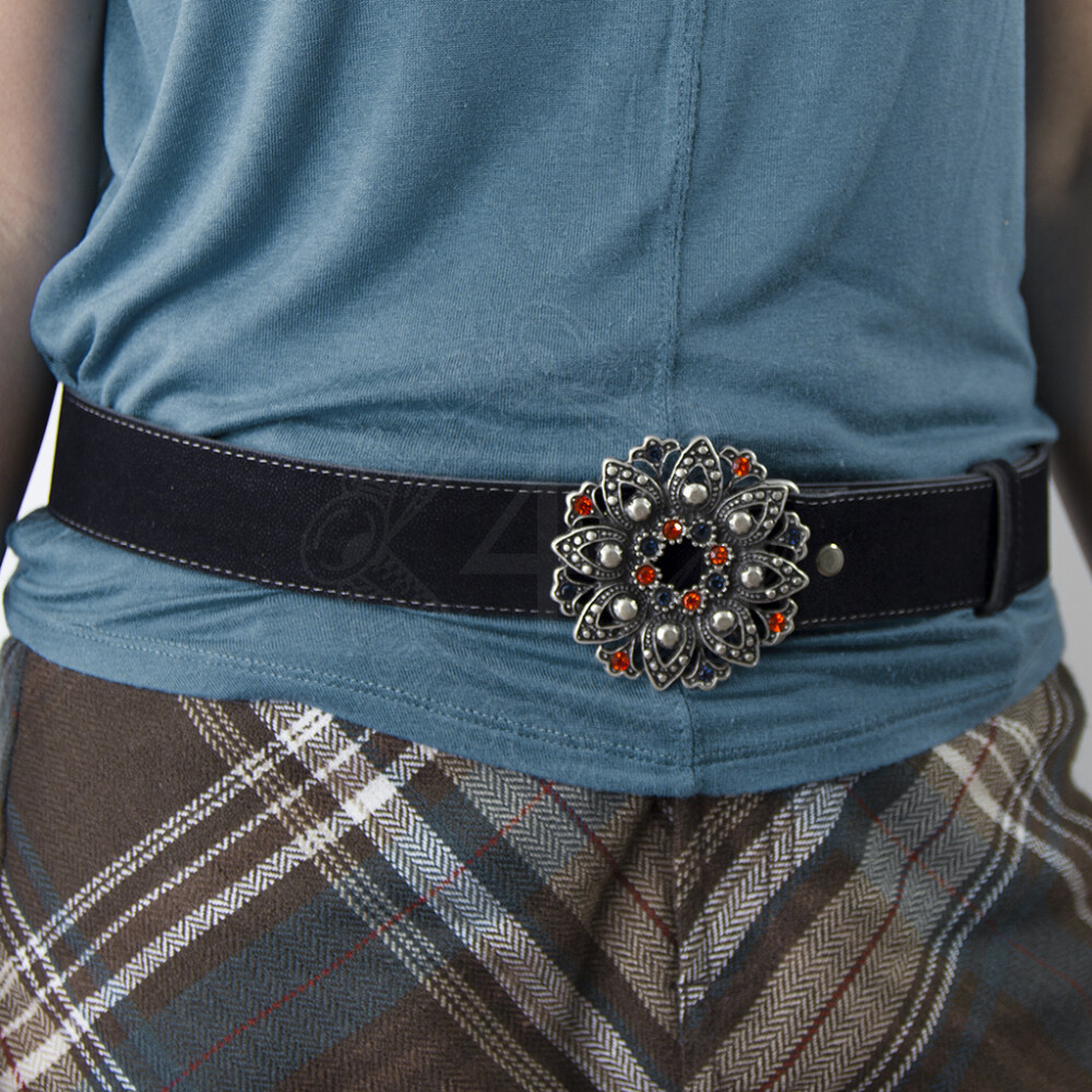 Belt with flower buckle | Outfit4events