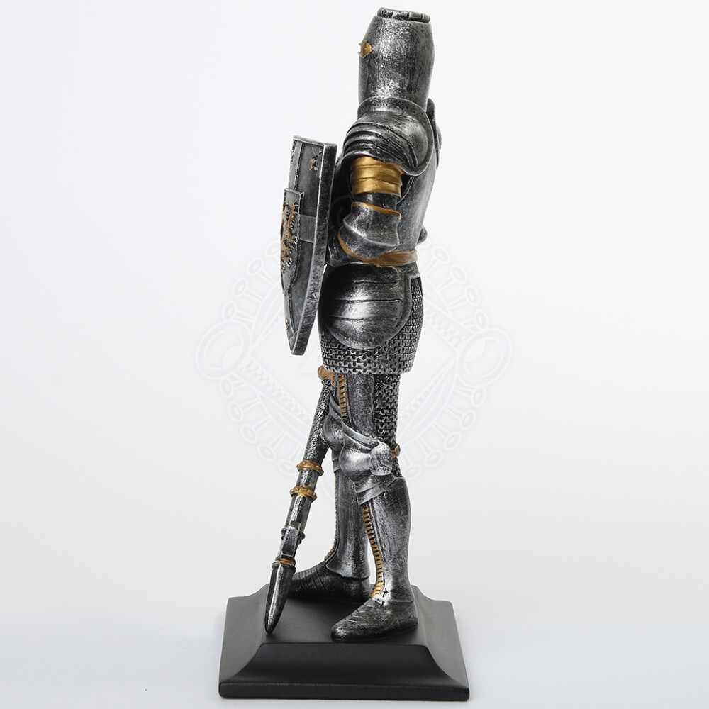 Resin Statue Knight with shield and axe | Outfit4Events